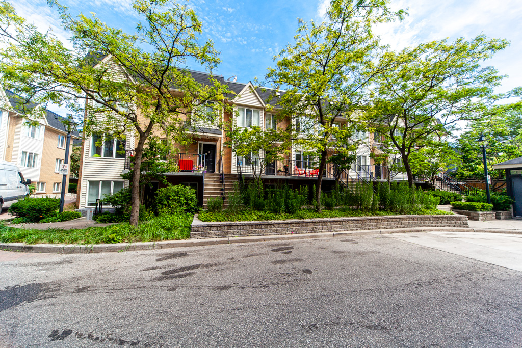 36 - 208 Niagara St, Toronto | GTA Virtual Tours